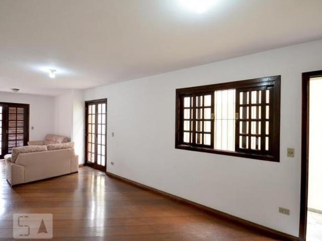 Casa à Venda Bosque da Saúde, 4 Quartos, 200 m² São Paulo