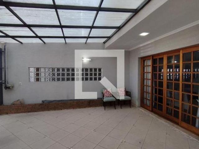 Casa à Venda Bosque da Saúde, 4 Quartos, 221 m2