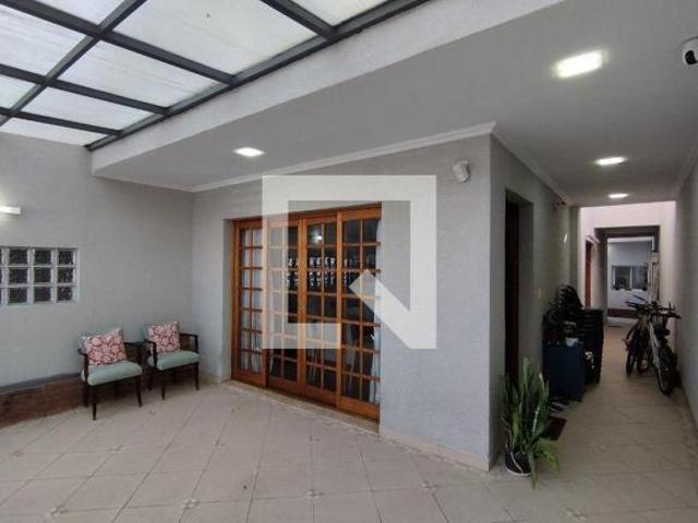 Casa à Venda Bosque da Saúde, 4 Quartos, 221 m2