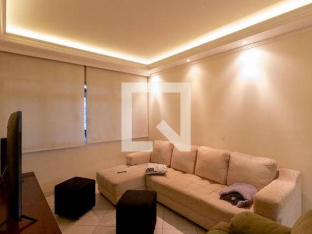 Casa à Venda Bosque da Saúde, 4 Quartos, 230 m² São Paulo
