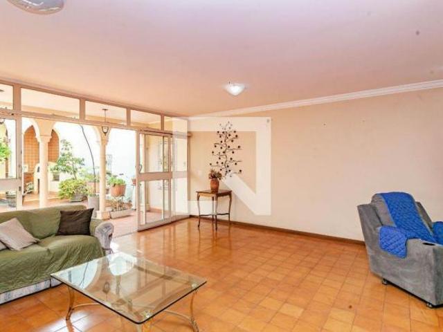 Casa à Venda Bosque da Saúde, 4 Quartos, 236 m2