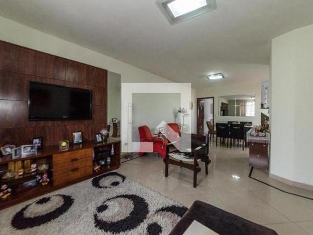 Casa à Venda Bosque da Saúde, 4 Quartos, 245 m² São Paulo