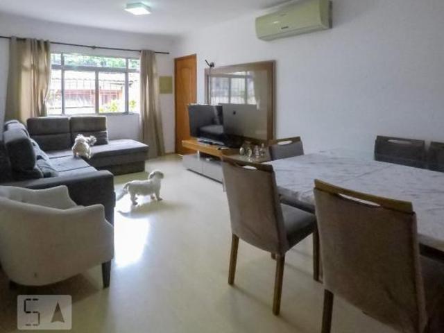 Casa à Venda Bosque da Saúde, 4 Quartos, 250 m2