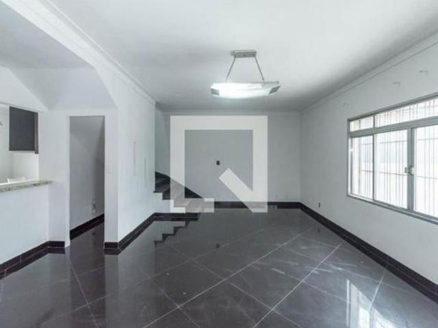 Casa à Venda Bosque da Saúde, 4 Quartos, 250 m² São Paulo