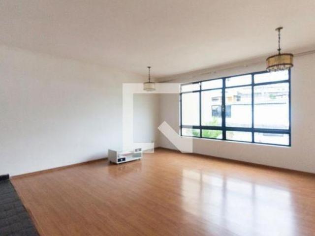 Casa à Venda Bosque da Saúde, 4 Quartos, 257 m2