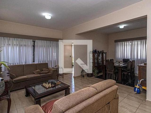 Casa à Venda Bosque da Saúde, 4 Quartos, 300 m2