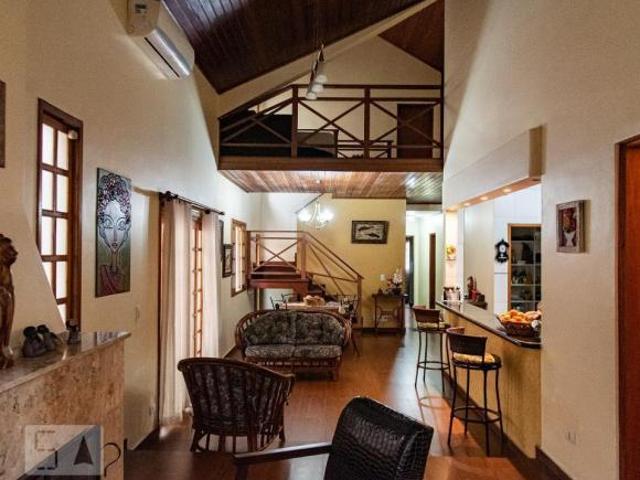 Casa à Venda Bosque da Saúde, 4 Quartos, 313 m2