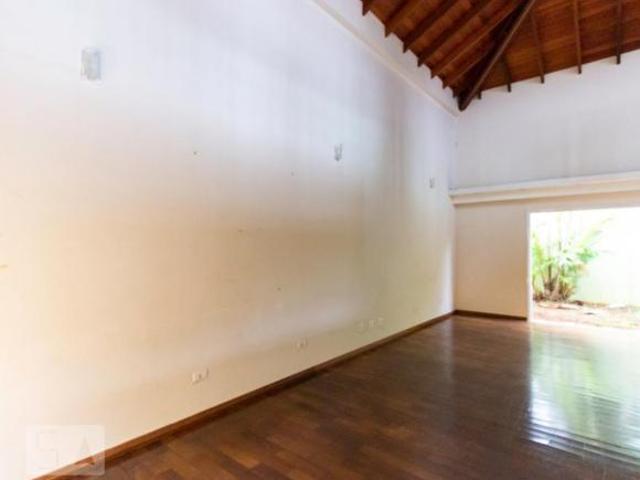 Casa à Venda Bosque da Saúde, 4 Quartos, 350 m2
