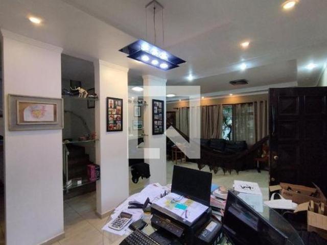 Casa à Venda Bosque da Saúde, 4 Quartos, 389 m² São Paulo