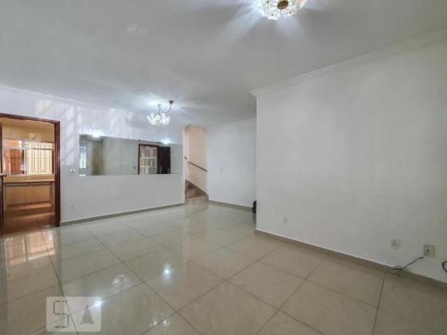 Casa à Venda Bosque da Saúde, 5 Quartos, 190 m2