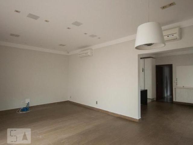 Casa à Venda Bosque da Saúde, 5 Quartos, 300 m2