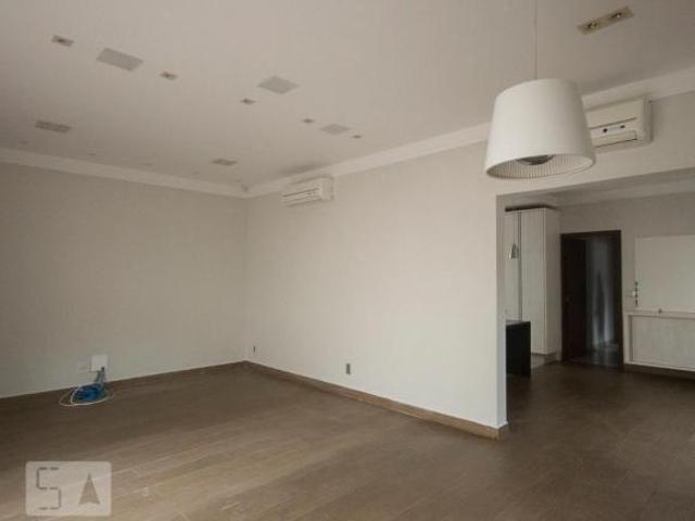 Casa à Venda Bosque da Saúde, 5 Quartos, 300 m2