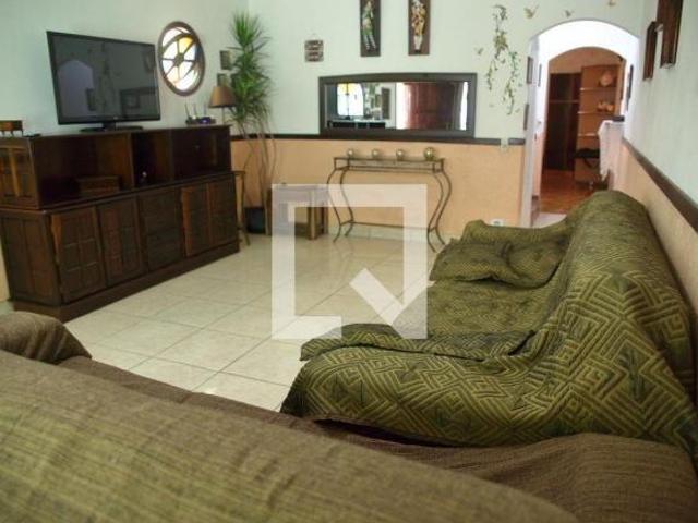 Casa à Venda Baeta Neves, 3 Quartos, 212 m2