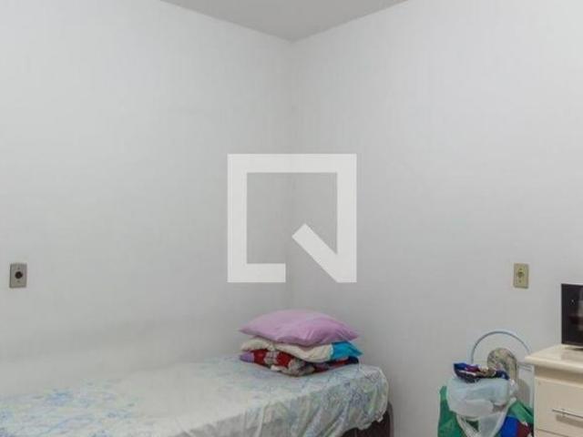 Casa à Venda Baeta Neves, 2 Quartos, 140 m2