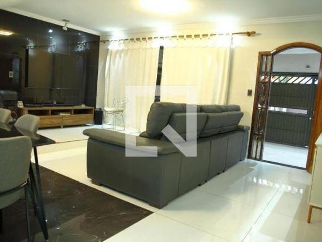 Casa à Venda Baeta Neves, 4 Quartos, 270 m2