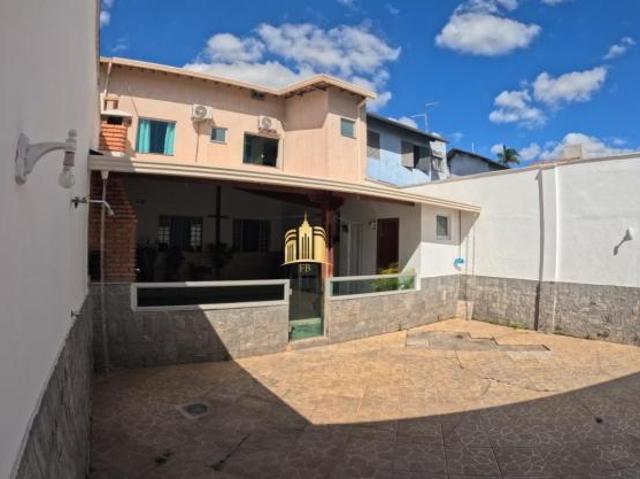 CASA A VENDA BAIRRO ALVORA EM CONTAGEM/MG R$950.000,00