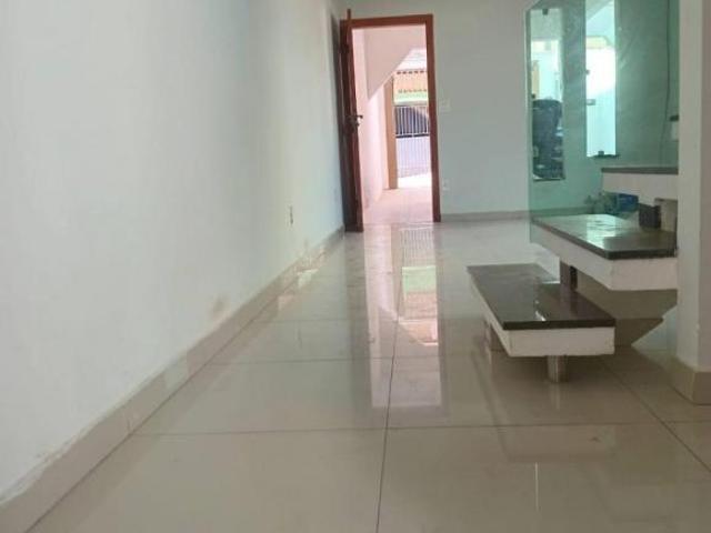 Casa a Venda, bairro Cabral. Próximo ao Shopping Contagem