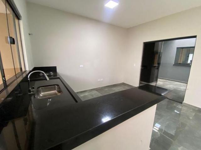 CASA A VENDA BAIRRO COLÚMBIA