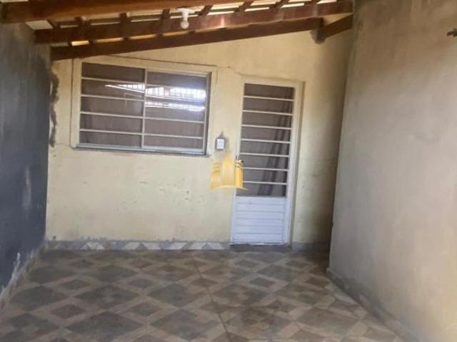 CASA A VENDA BAIRRO DUMAVILLE EM ESMERALDAS/MG