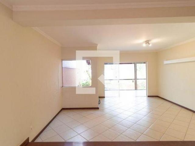 Casa à Venda Bairro das Palmeiras, 4 Quartos, 350 m2
