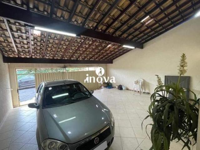 Casa a venda, bairro Fabrício