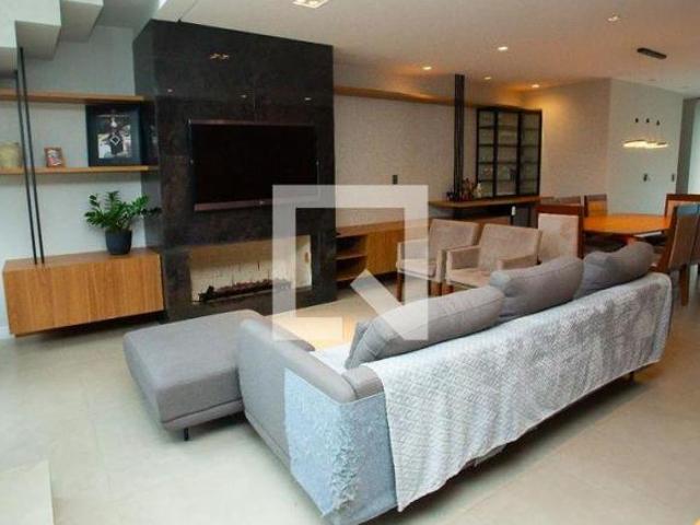 Casa à Venda Bairro Fátima, 4 Quartos, 210 m² Canoas