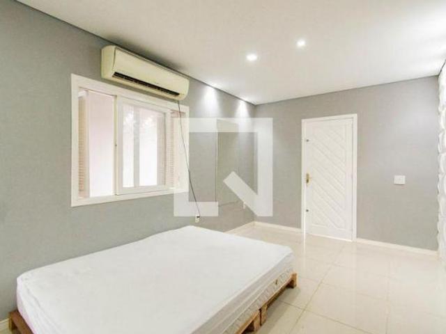 Casa à Venda Bairro Fátima, 5 Quartos, 200 m² Canoas