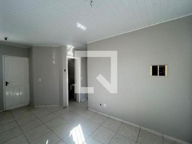 Casa à Venda Bairro Fátima, 2 Quartos, 45 m² Canoas