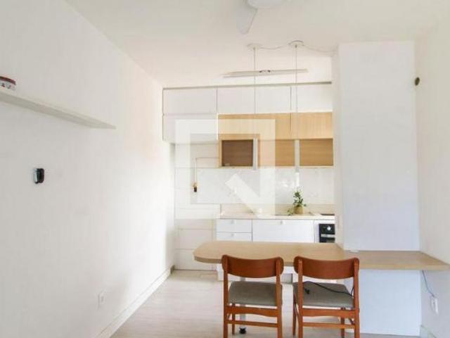Casa à Venda Bairro Fátima, 2 Quartos, 75 m² Canoas