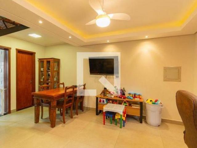 Casa à Venda Bairro Fátima, 2 Quartos, 84 m² Canoas