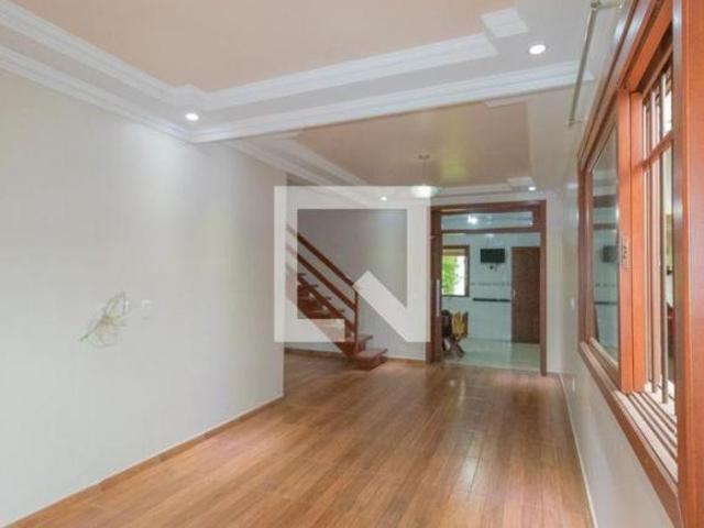 Casa à Venda Bairro Fátima, 3 Quartos, 200 m² Canoas