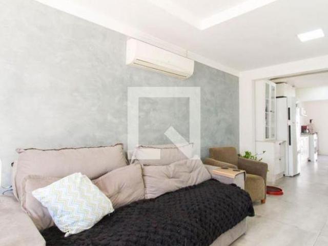 Casa à Venda Bairro Fátima, 3 Quartos, 250 m² Canoas