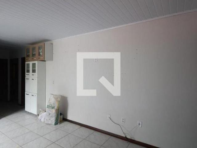 Casa à Venda Bairro Fátima, 3 Quartos, 50 m² Canoas