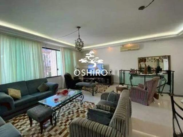 Casa à Venda Bairro Gonzaga Santos/SPSituado em as Av Francisco Glicério e Ana Costa