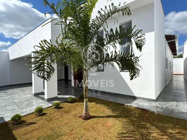 Casa à Venda Bairro Jardim Europa IV em Araxá MG