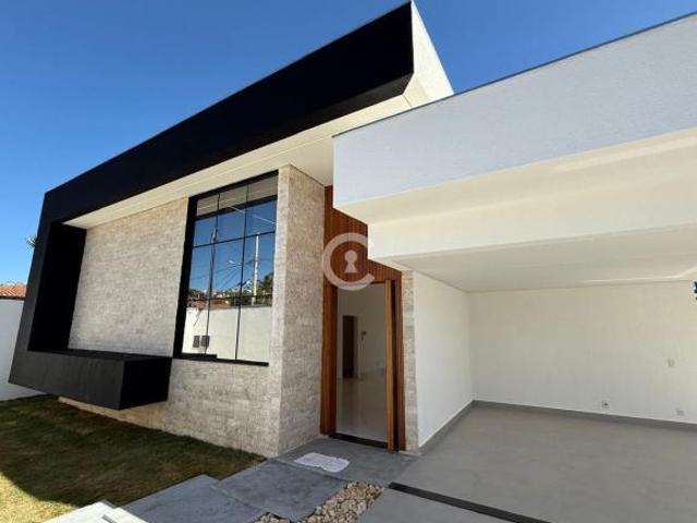 Casa à venda bairro Joá, com 190 m² de área construída em um terreno de 500 m²