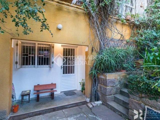 Casa a venda Bairro Petrópolis, 3 dormitórios
