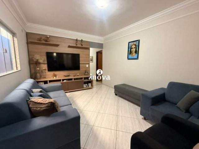 Casa a venda, Bairro Jardim Induberaba