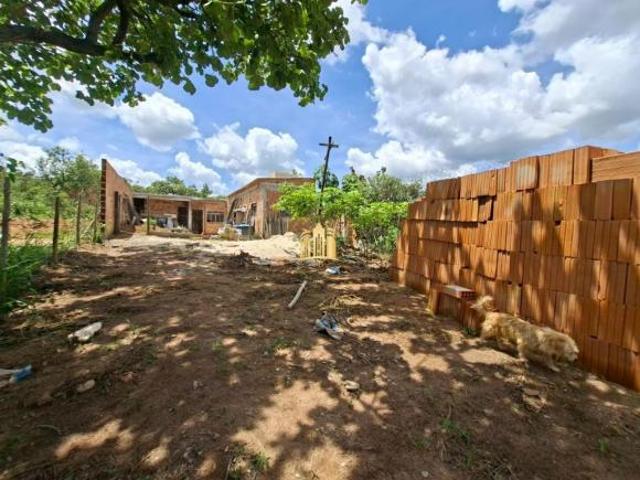 CASA A VENDA BAIRRO RESIDENCIAL CAIO MARTINS EM ESMERALDAS/MG R$165.000,00