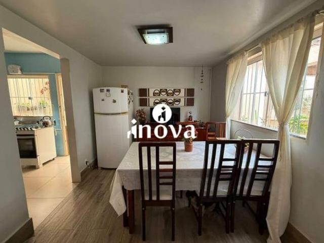 Casa a venda, bairro São Sebastião