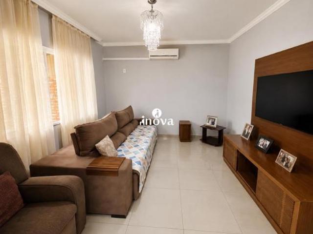 Casa à venda, bairro Santa Marta