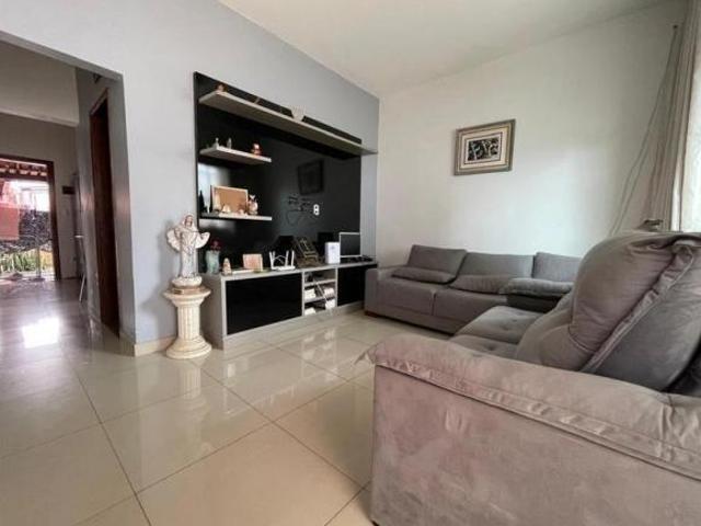 CASA A VENDA BAIRRO SANTA TEREZINHA