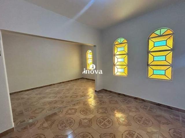 Casa a venda, bairro Vila Militar