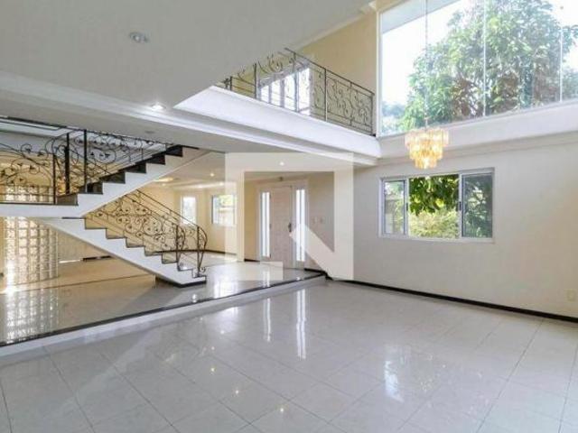 Casa à Venda Bandeirantes, 4 Quartos, 560 m² Belo Horizonte