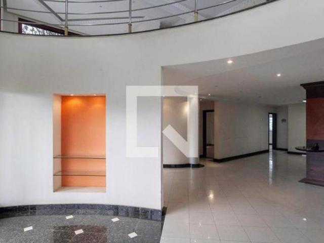 Casa à Venda Bandeirantes, 5 Quartos, 678 m² Belo Horizonte