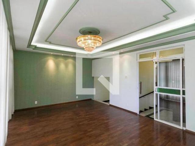 Casa à Venda Bandeirantes, 5 Quartos, 1000 m² Belo Horizonte