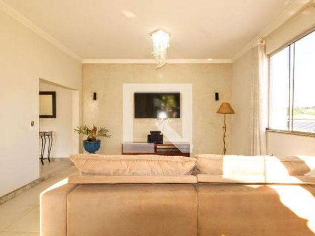 Casa à Venda Bandeirantes, 5 Quartos, 390 m² Belo Horizonte