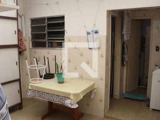 Casa à Venda Barcelona, 2 Quartos, 128 m2