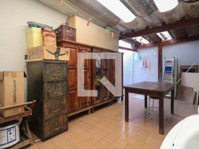 Casa à Venda Barcelona, 3 Quartos, 220 m2