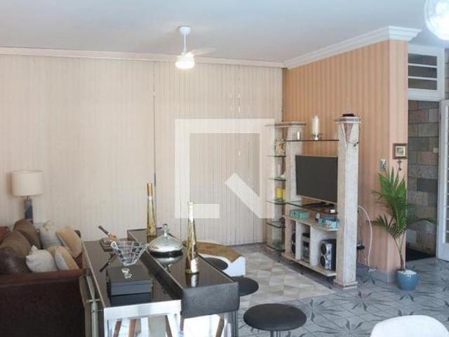 Casa à Venda Barcelona, 4 Quartos, 350 m2